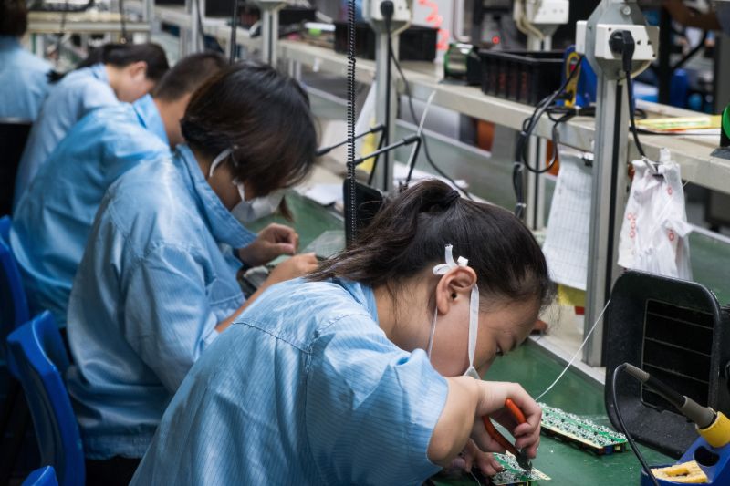Why does so much of the world's manufacturing still take place in China ...