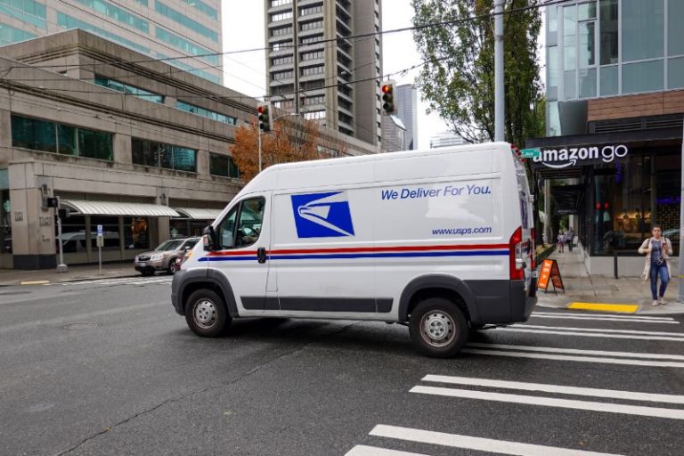 US Postal Service moving to all-electric delivery fleet - Supply ...